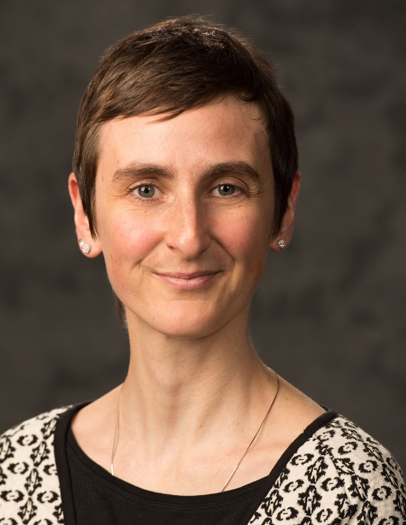 Medizinisches Zentrum Haus zur Pyramide - PD Dr med Anja Schmitt | Swiss Medical Network