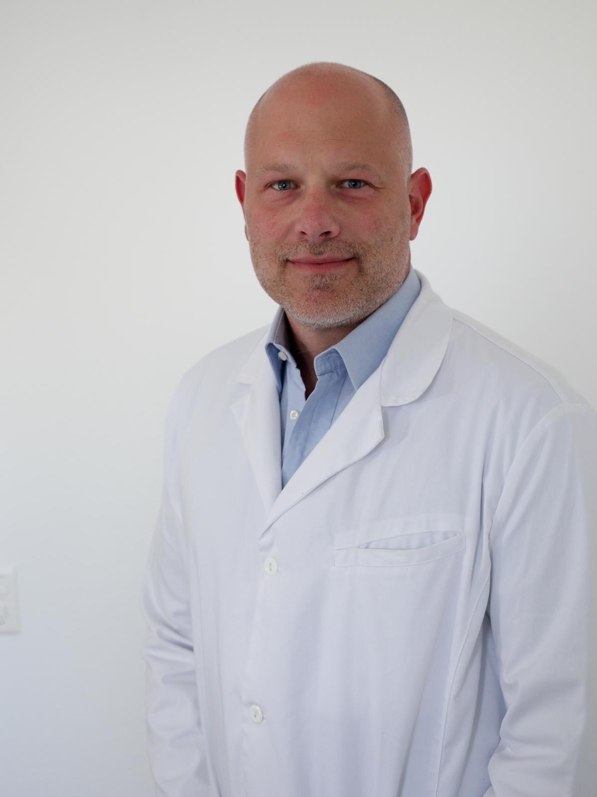 Dr méd. Alexander Fischer | Swiss Medical Network
